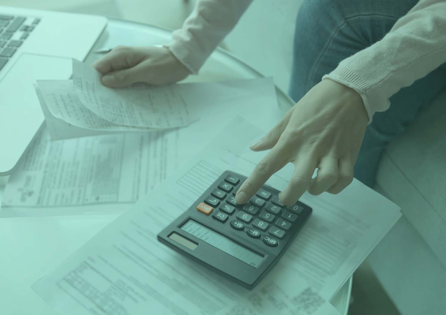 Best Staff Accountant Resume Examples for 2025