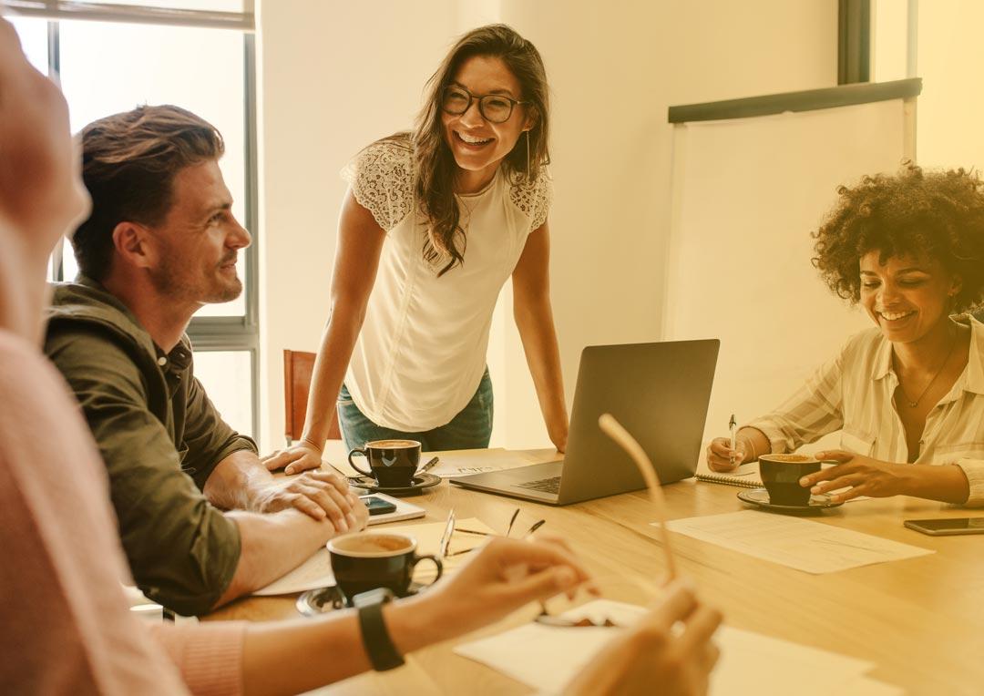 100 Easy Conversation Starters for Networking Events